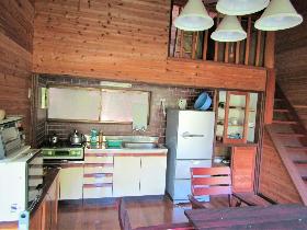 空き家バンク【売買】30万円 兵庫県赤穂郡上郡町高山 播磨自然高原内 ベランダ・ロフト付き1LDK2階建別荘 水洗トイレ | Sumai リゾート