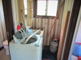 空き家バンク【売買】30万円 兵庫県赤穂郡上郡町高山 播磨自然高原内 ベランダ・ロフト付き1LDK2階建別荘 水洗トイレ | Sumai リゾート